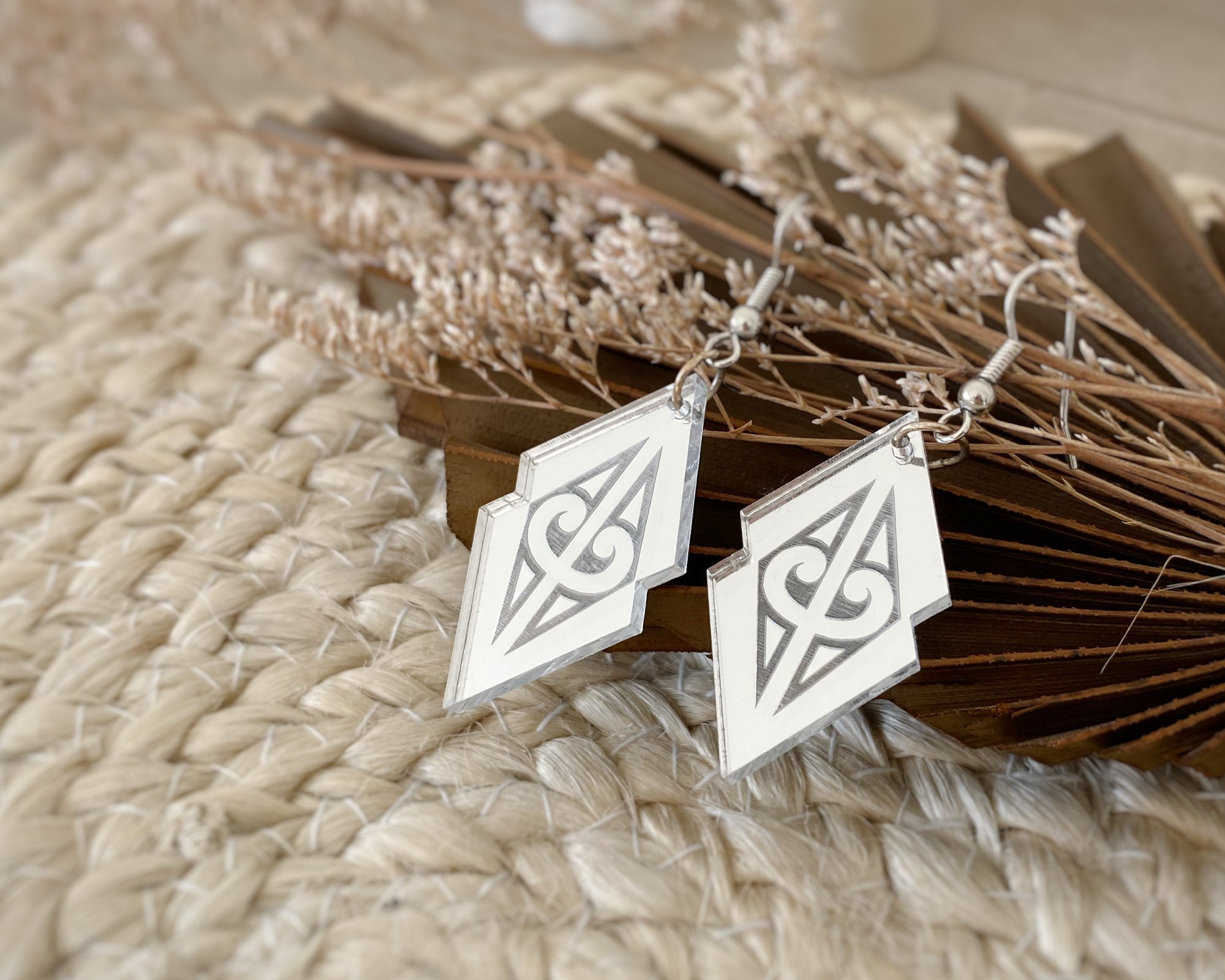 Mako Design - Contemporary Maori Design Jewellery and Accessories